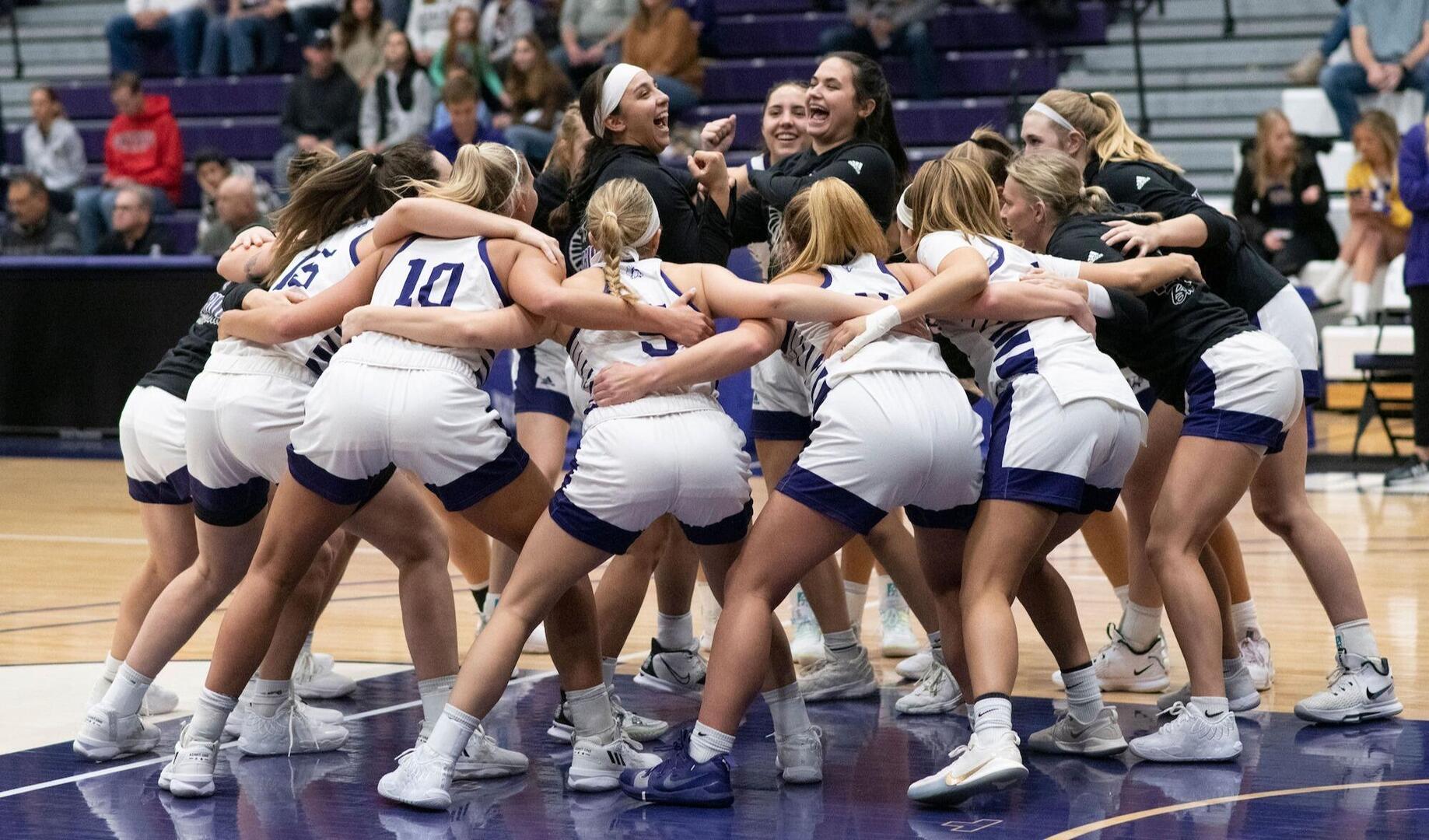 Women's Basketball Adopt-A-Player - Winona State University Athletics