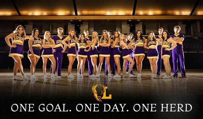 University Cheerleading - Lipscomb University Day of Giving