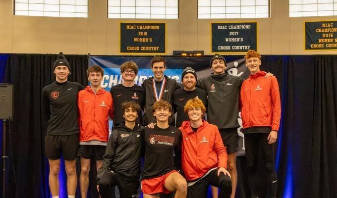 Men's Cross Country - Carthage College Giving