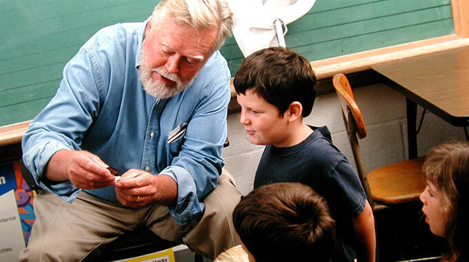 Chip in for Monarch Watch 2025 - LaunchKU